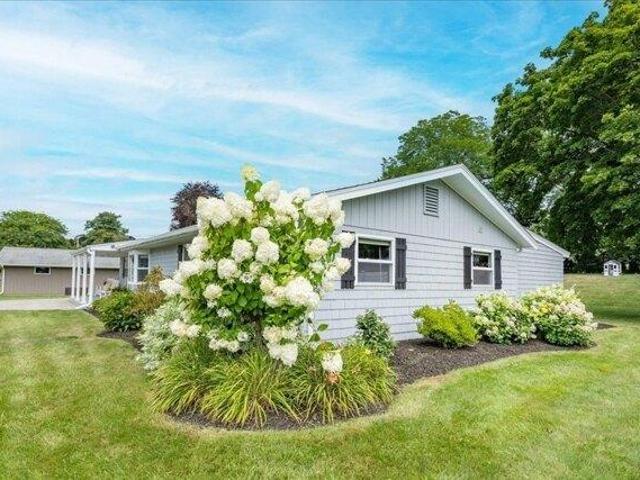 house with 3 bedroom, Danvers MA ES105079802