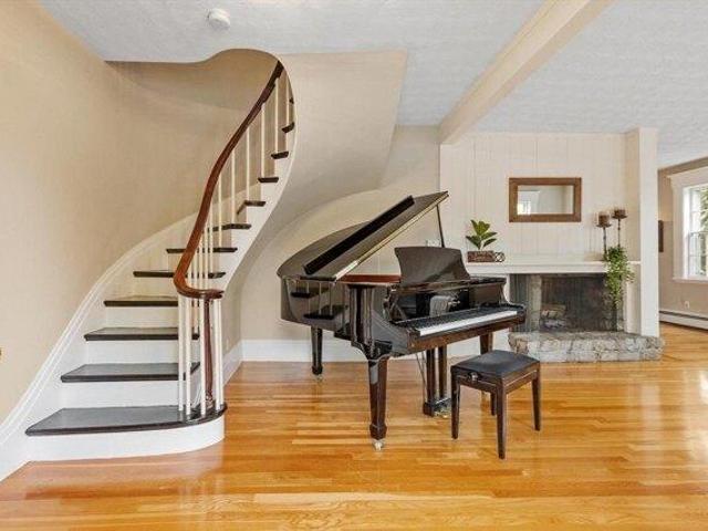 house with 3 bedroom, Danvers MA ES103036724
