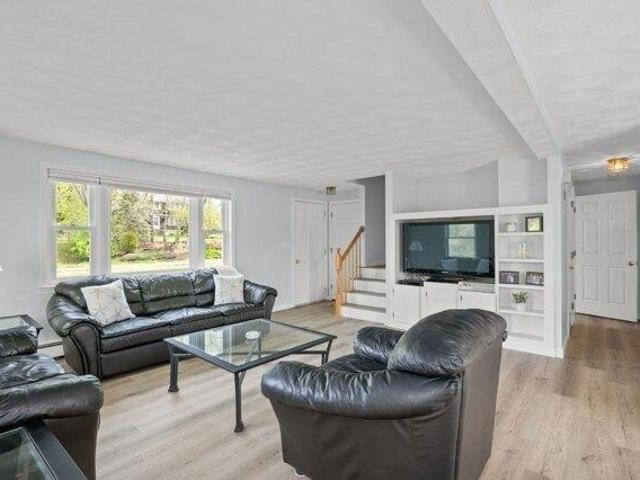 house with 3 bedroom, Danvers MA ES103033337