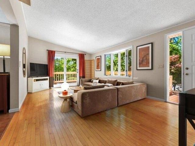 house with 3 bedroom, Danvers MA ES103251077