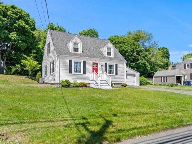 house with 3 bedroom, Danvers MA ES103928747