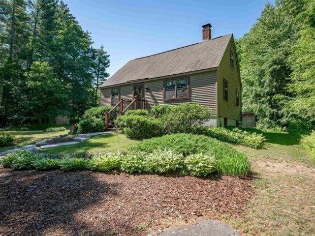 house with 3 bedroom, Danville NH ES103887000