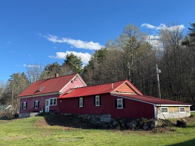 house with 3 bedroom, Danbury NH ES105105140