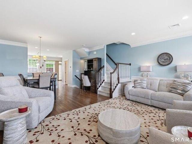 house with 3 bedroom, Danbury CT DLS101573856