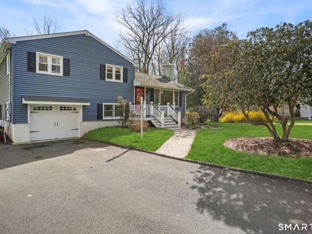 house with 3 bedroom, Danbury CT DLS101604800
