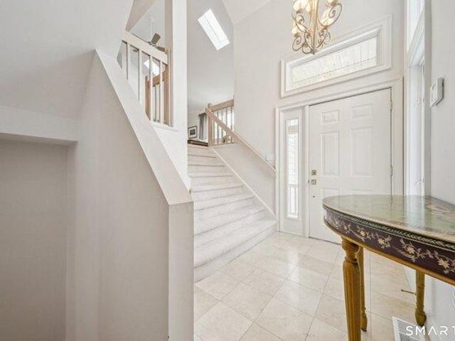 house with 3 bedroom, Danbury CT DLS101802009