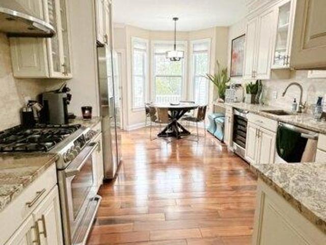 house with 3 bedroom, Danbury CT DLS102256974