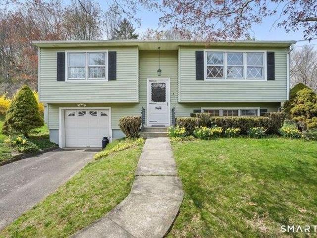 house with 3 bedroom, Danbury CT DLS102282961