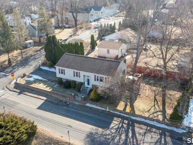 house with 3 bedroom, Danbury CT DLS102215549