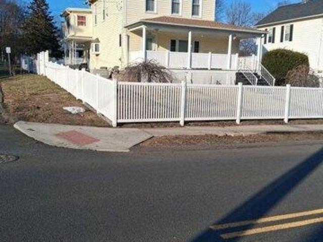 house with 3 bedroom, Danbury CT DLS102317257