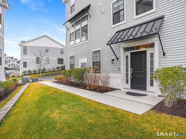 house with 3 bedroom, Danbury CT DLS102776649