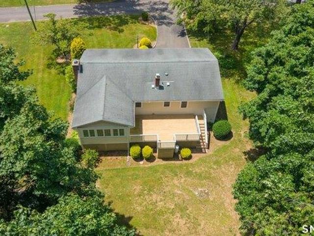 house with 3 bedroom, Danbury CT DS104149003