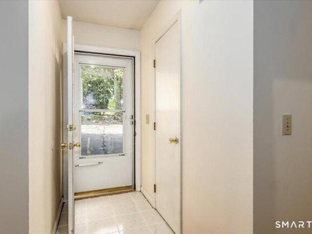 house with 3 bedroom, Danbury CT DS104442232