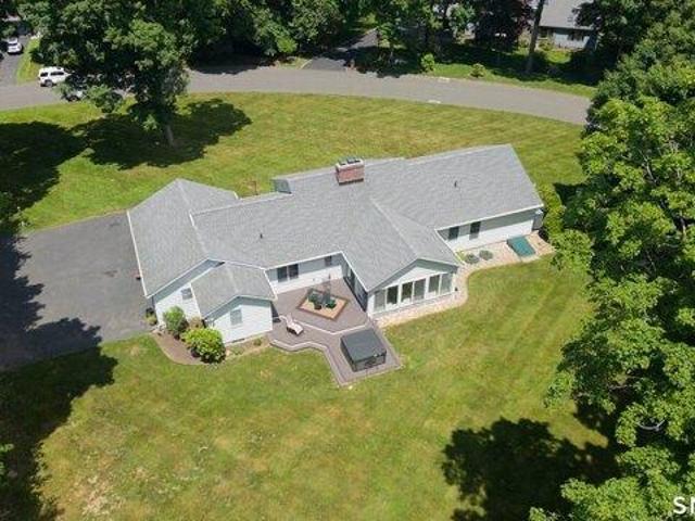 house with 3 bedroom, Danbury CT DS104479133