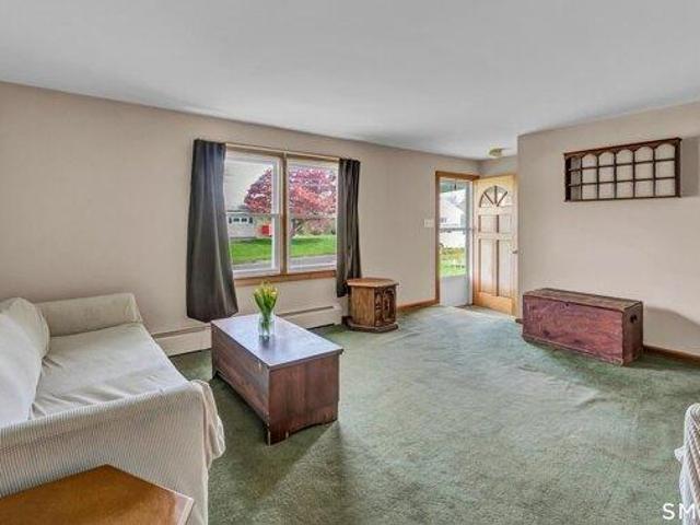 house with 3 bedroom, Danbury CT DS103069999