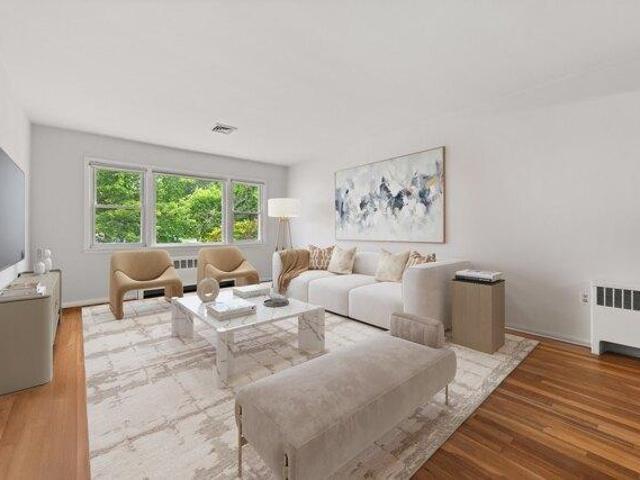 house with 3 bedroom, Danbury CT ES104237786