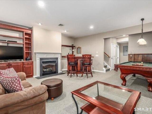 house with 3 bedroom, Danbury CT ES104263544