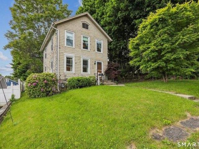 house with 3 bedroom, Danbury CT ES104328974