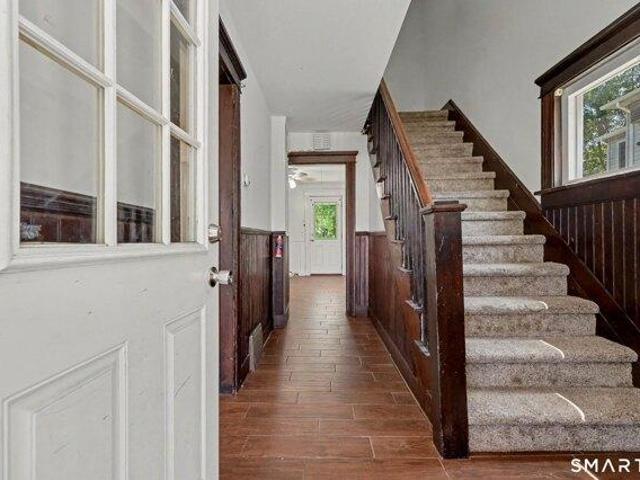 house with 3 bedroom, Danbury CT ES104445961