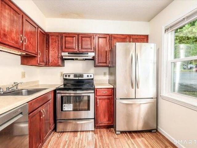house with 3 bedroom, Danbury CT ES104442232