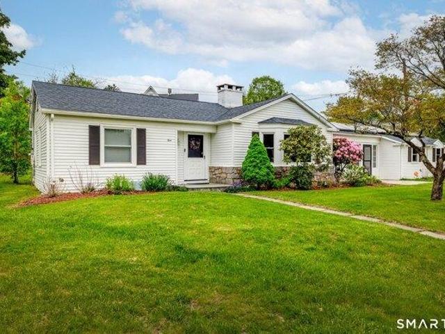 house with 3 bedroom, Danbury CT ES104541240