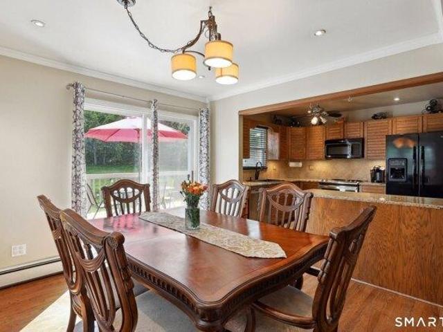 house with 3 bedroom, Danbury CT ES104568397