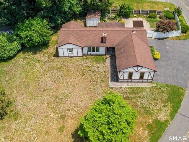house with 3 bedroom, Danbury CT ES104761642