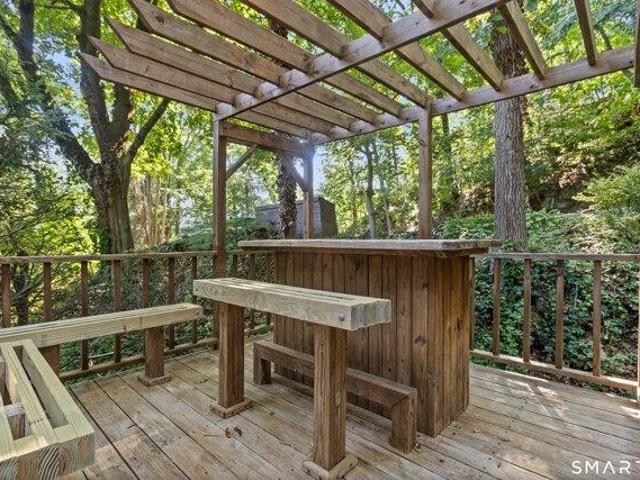 house with 3 bedroom, Danbury CT ES105124528