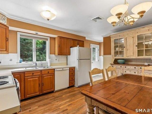house with 3 bedroom, Danbury CT ES105157199