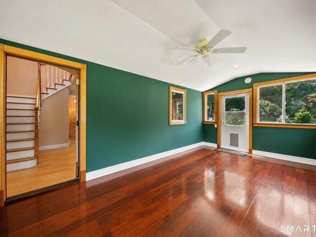 house with 3 bedroom, Danbury CT ES105192971