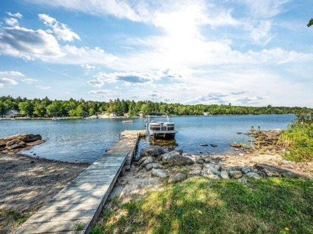 house with 3 bedroom, Danforth ME DLS101604566