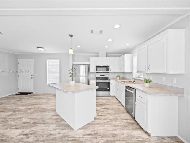 house with 3 bedroom, Dania Beach Fl FL DS102661557