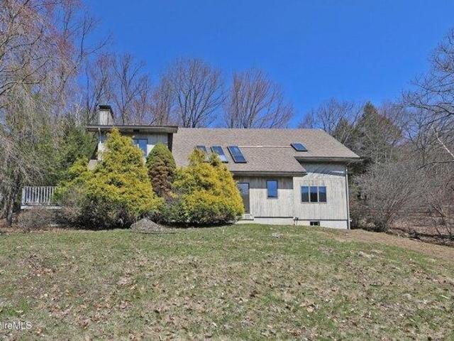 house with 3 bedroom, Dalton MA ES102859700