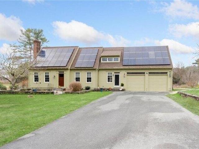 house with 3 bedroom, Dartmouth MA DLS101747345