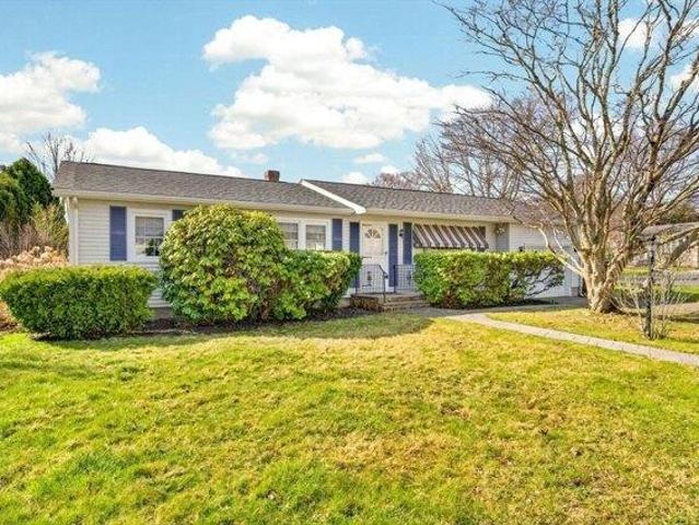 house with 3 bedroom, Dartmouth MA DLS102444611