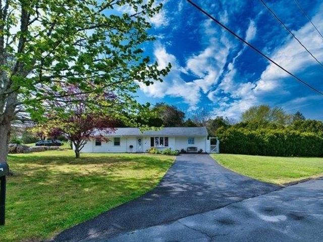 house with 3 bedroom, Dartmouth MA DLS102632427