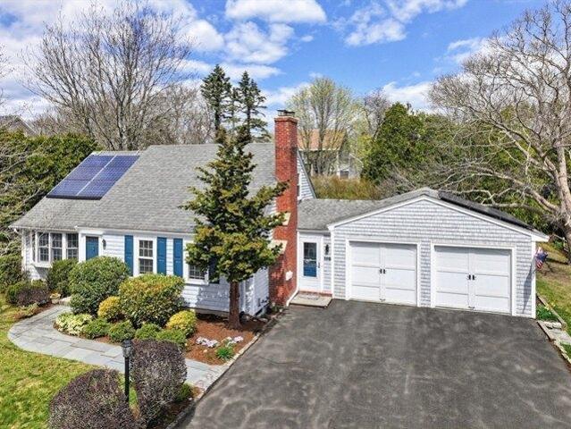 house with 3 bedroom, Dartmouth MA DLS102670570