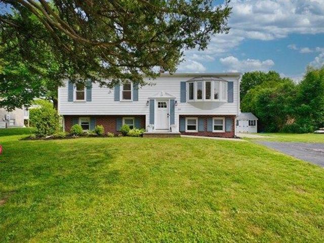 house with 3 bedroom, Dartmouth MA DS101958436