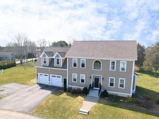 house with 3 bedroom, Dartmouth MA DS102347172