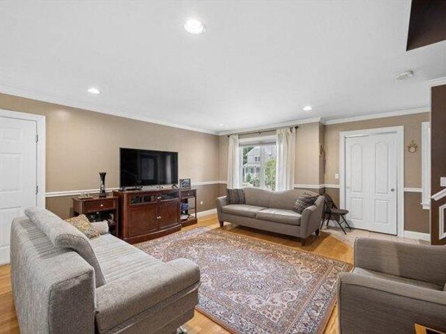 house with 3 bedroom, Dartmouth MA DS103438661