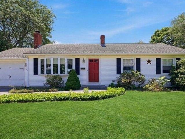 house with 3 bedroom, Dartmouth MA DS104077315