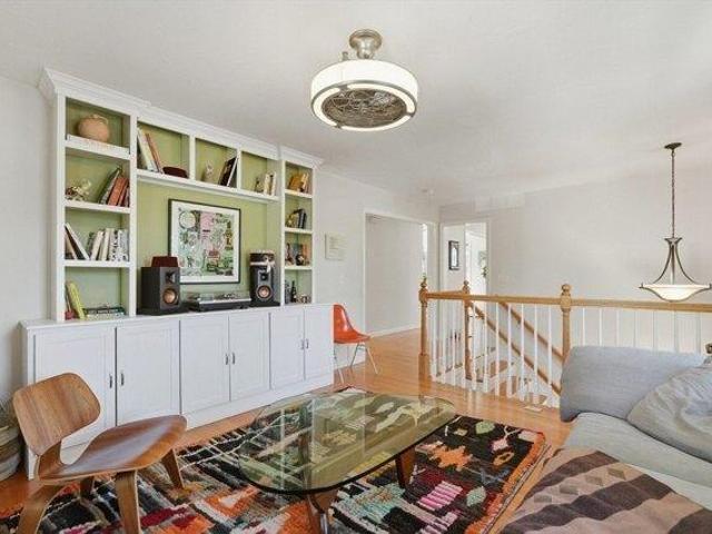 house with 3 bedroom, Dartmouth MA DS104115896