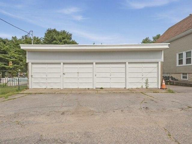 house with 3 bedroom, Dartmouth MA DS104375408