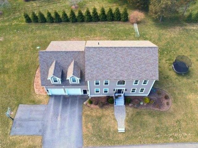 house with 3 bedroom, Dartmouth MA ES103438572
