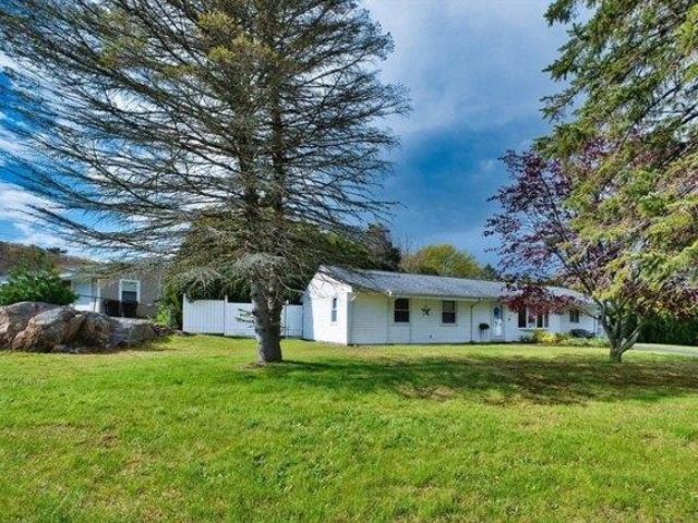 house with 3 bedroom, Dartmouth MA ES103439416
