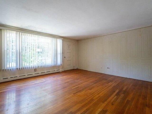 house with 3 bedroom, Dartmouth MA ES103967646
