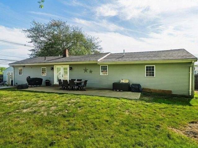 house with 3 bedroom, Dartmouth MA ES103019985