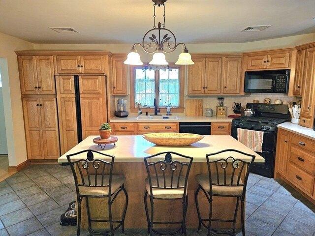 house with 3 bedroom, Dartmouth MA ES104512760