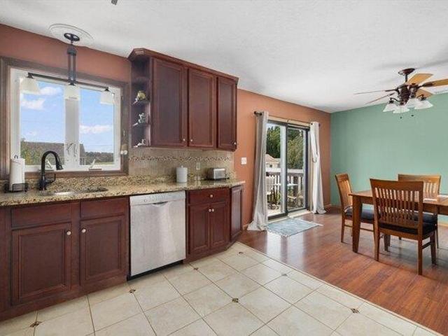 house with 3 bedroom, Dartmouth MA ES104719737