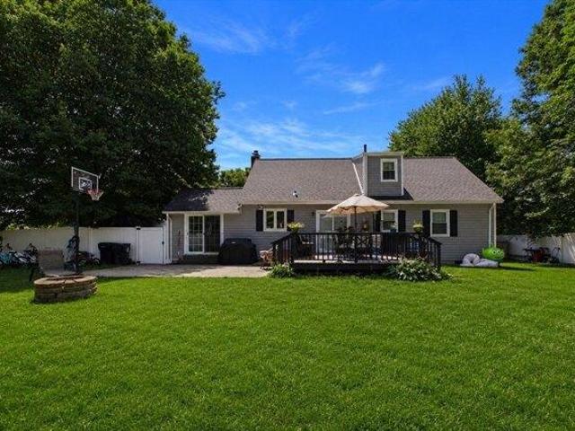 house with 3 bedroom, Dartmouth MA ES104760341